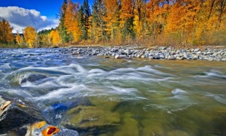 10 places to capture amazing fall colours across the country